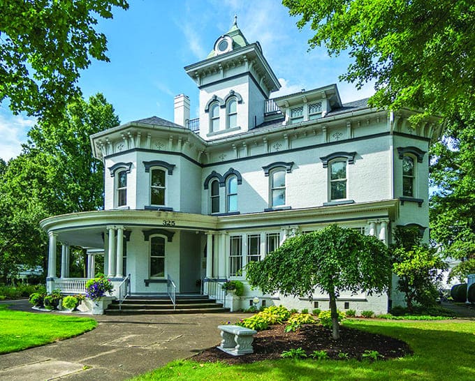 The J.E. Reeves Victorian Home stands as a magnificent time capsule where Victorian elegance meets Midwestern hospitality.