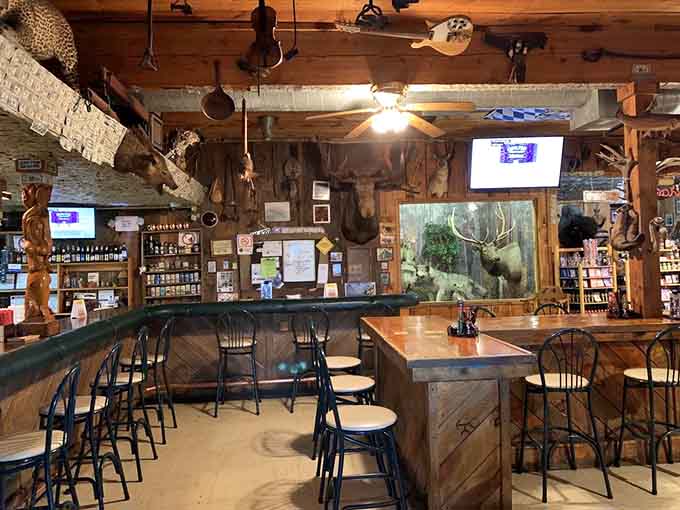 Step inside to discover walls covered in memorabilia that tell a thousand stories of American road trips.