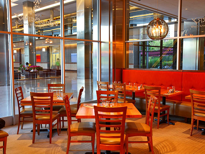 Modern warmth meets cozy comfort in a space where natural light and good vibes create the perfect breakfast atmosphere.