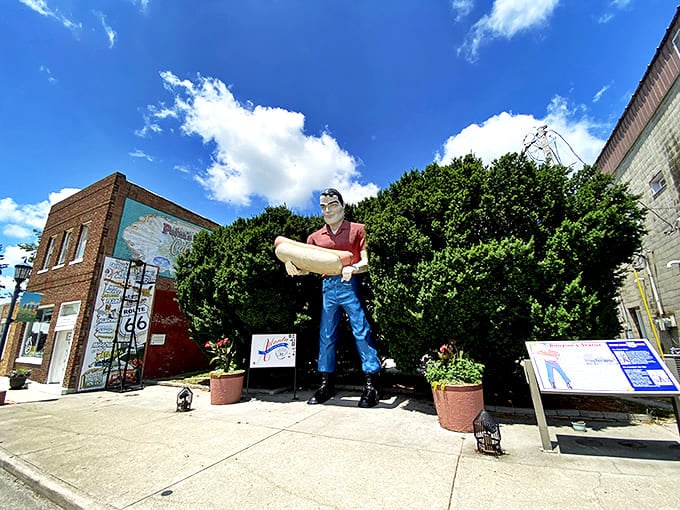 This colossal character breaks the roadside attraction mold &ndash; who needs an axe when you've got the world's largest hot dog?