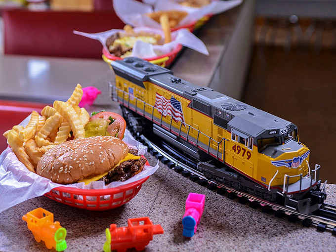 2toots train whistle grill (glen ellyn)