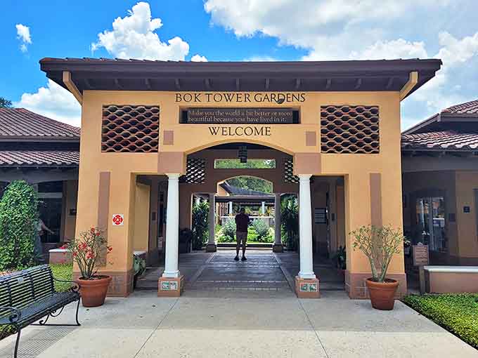 Make the world more beautiful because you lived in it – the entrance welcomes visitors with Edward Bok's philosophy carved in stone and spirit.