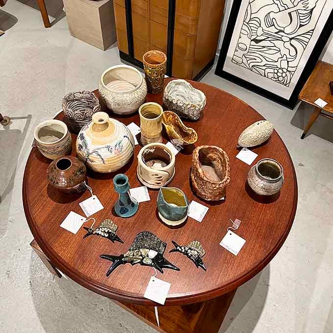 These handcrafted ceramics and pottery pieces prove that artisans used to put actual soul into their work, not just logos.
