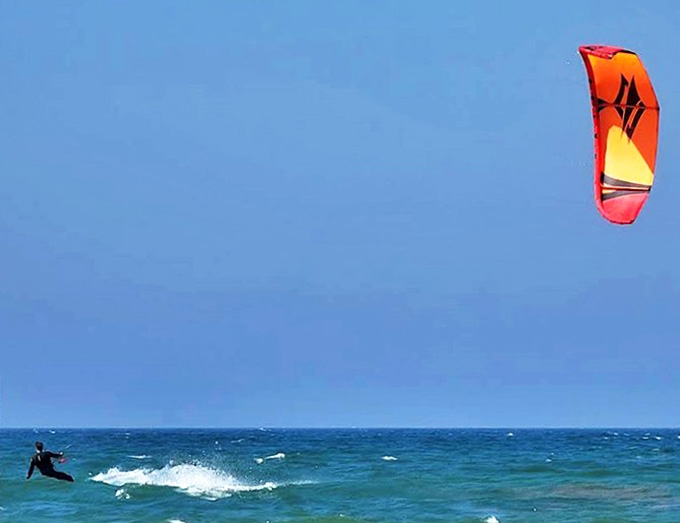 Daredevils dance with the wind, transforming Windsnest into a colorful spectacle of aerial acrobatics when the breeze kicks up.