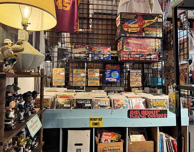 Comic book collectors, prepare your wallets and your self-control, because this display is basically kryptonite for your budget.