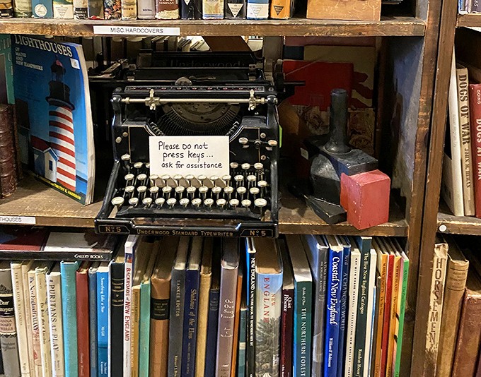 "Please do not press keys..." warns the note on this vintage Underwood, a mechanical time capsule from when writing was physical.