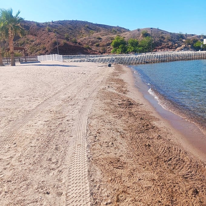 Sandy shores and gentle waves create nature's perfect beach day &ndash; no ocean required at this desert oasis.