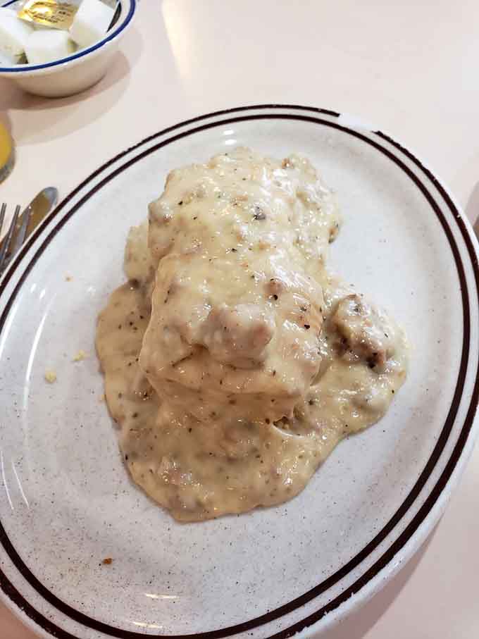 Behold the legendary biscuits and gravy that have achieved cult status among breakfast enthusiasts across the region.