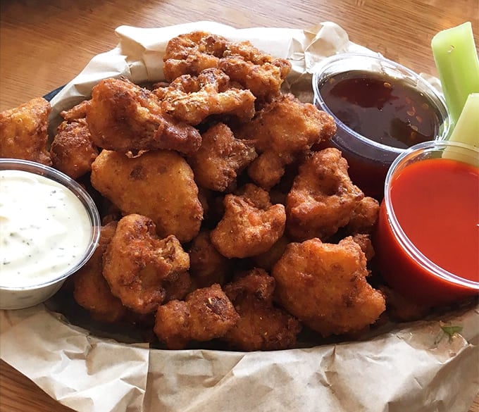 Golden, crispy, and completely plant-based, these cauliflower wings have converted more skeptics than a really persuasive debate team.