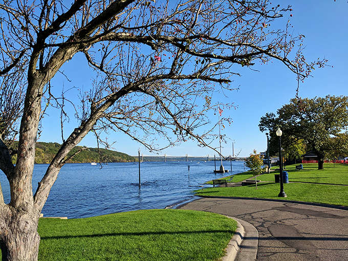 Lowell Park's riverfront path invites leisurely strolls where the only thing more refreshing than the breeze is the absence of deadlines.