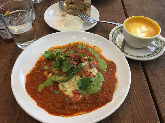 5 points market & restaurant 4