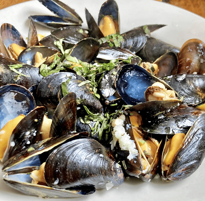 Another angle of mussel perfection &ndash; notice how each shell has opened to reveal its treasure. Not a dud in the bunch!