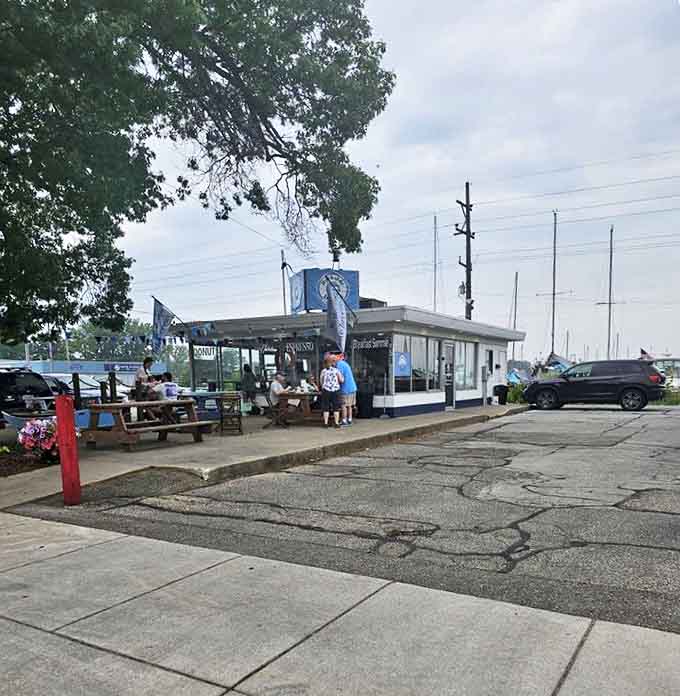 Outside: Where donuts meet dock life. Nothing enhances the flavor of breakfast quite like the gentle lapping of lake water and the distant clink of boat rigging.