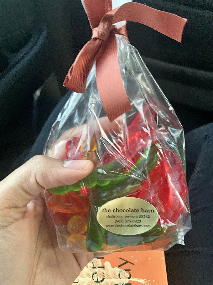 The grown-up version of childhood joy, elegantly packaged. These gummy treats are what happiness looks like when it's wearing its Sunday best.