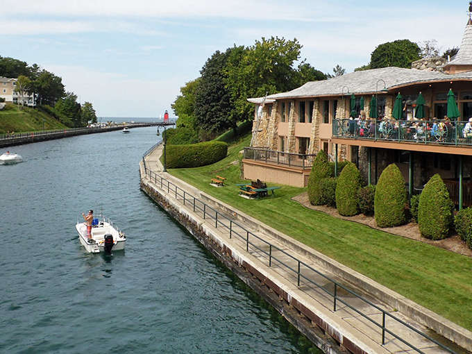 Waterfront dining at its finest &ndash; where fresh catches and fresh air combine for meals that feed both body and soul.