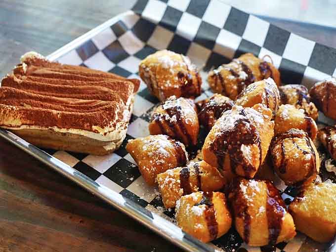 Italian fried dough and tiramisu: proof that Stunod's dessert game is as strong as their savory offerings.