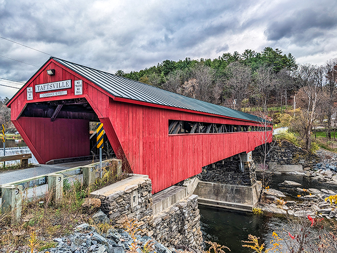 Taftsville Covered Bridge: Vermont's iconic red covered bridge &ndash; proving that sometimes the path from point A to point B deserves to be absolutely gorgeous.