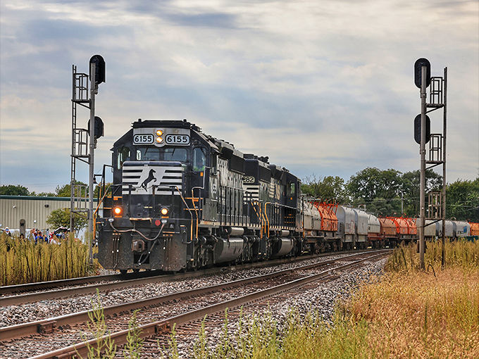 You will love watching these mighty engines pull heavy cargo along the tracks at this popular and scenic railfan destination.