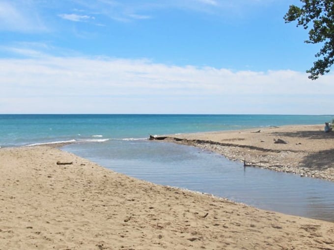 Grant Park Beach offers a perfect swimming spot with gentle waves and clean sand, just minutes from Milwaukee's urban center.