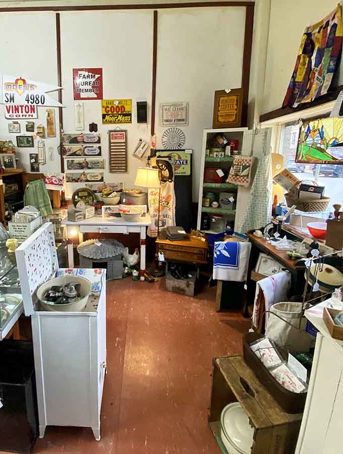 Kitchen essentials from bygone eras remind us that grandma made amazing meals without a single modern appliance or YouTube tutorial.