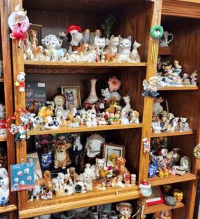 This Massive Antique Store In Illinois Is A Wonderland Of Vintage ...