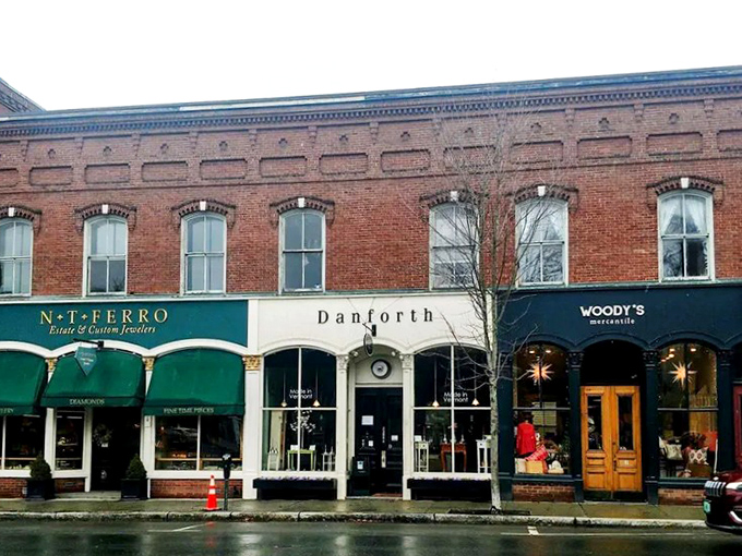 Central Street A shopper's paradise where boutiques and galleries offer treasures more memorable than any big-box store souvenir.