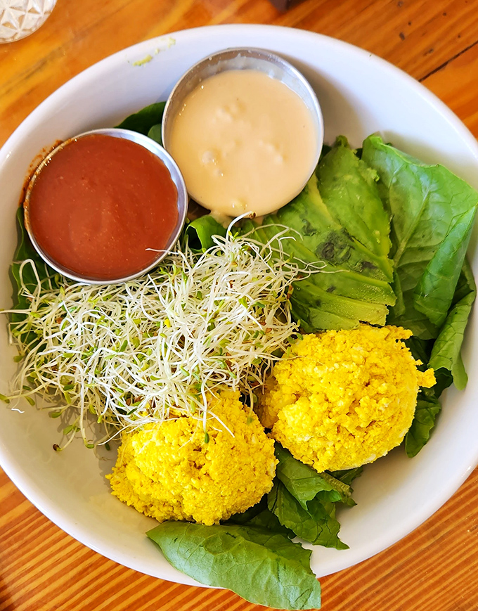 Beyond beverages, Keg & Coin offers fresh, colorful fare to fuel extended gaming sessions, proving they understand a player's need for sustenance.