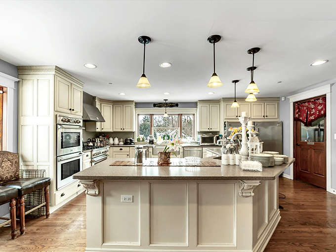 A kitchen this beautiful almost makes you want to cook, though the breakfast service means you thankfully don't have to prove your culinary skills.