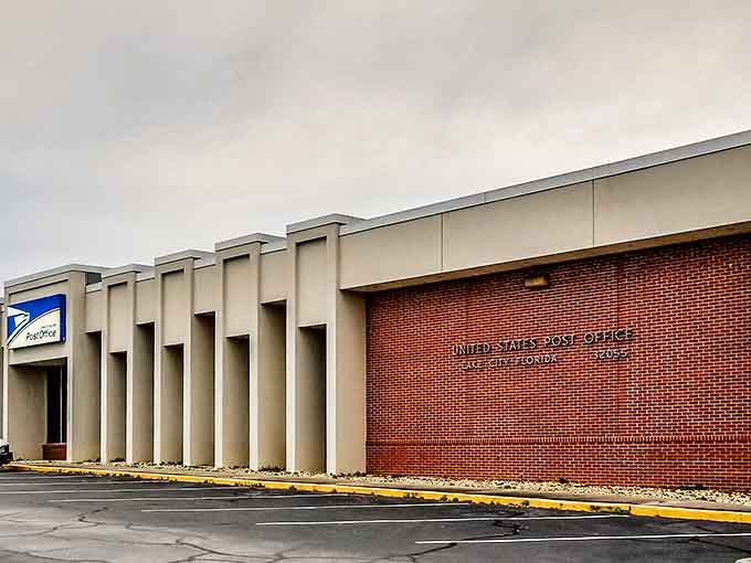 Even the Post Office in Woodstock refuses to be ordinary, housed in a brick building that elevates mail collection to a dignified civic experience.