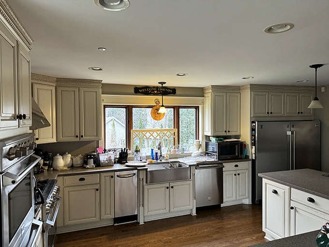 The kitchen is where breakfast magic happens daily, with locally sourced ingredients transformed into morning feasts that will ruin you for hotel continental spreads forever.