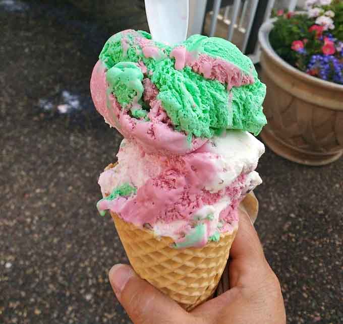 Spumoni brings Italian ice cream tradition to Minnesota proportions, which means multiplying everything by approximately three.