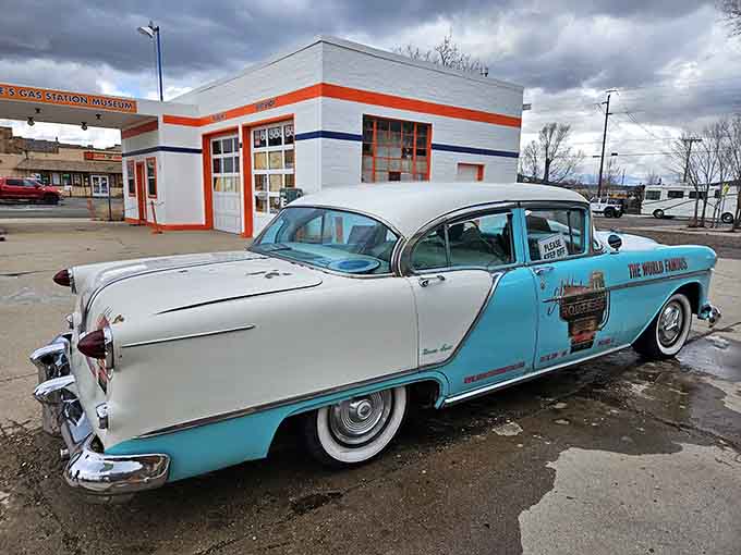 The Oldsmobile Super 88's two-tone paint job would give modern car designers heart palpitations, but that's exactly why it's so much more interesting than today's grayscale options.