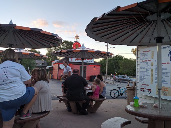 ardy & ed's drive in 6