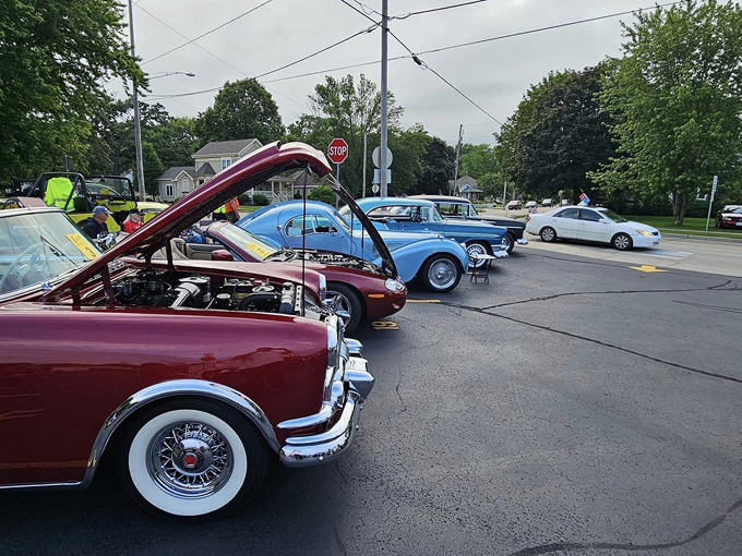 ardy & ed's drive in 7