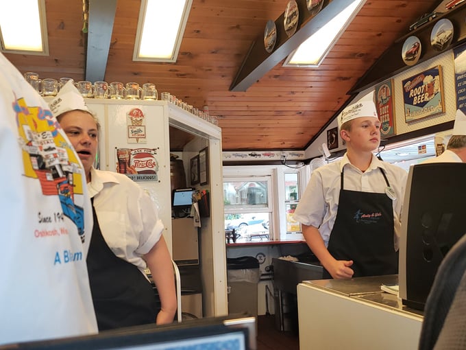 ardy & ed's drive in 7