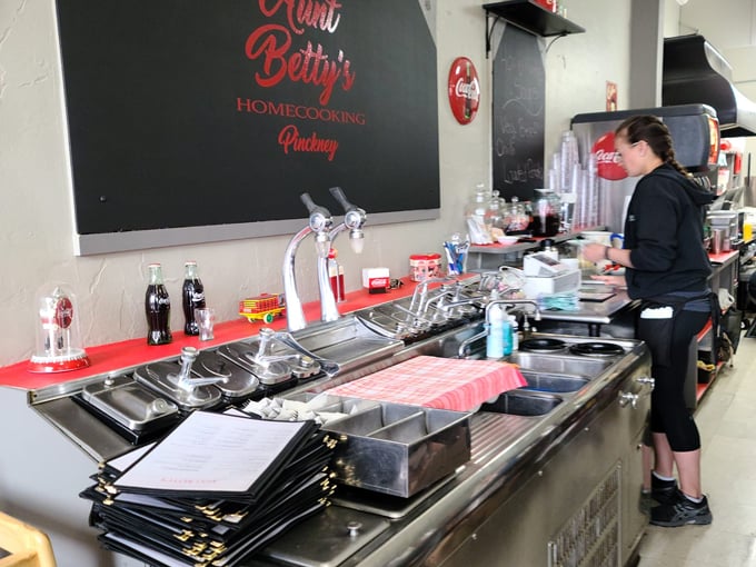 aunt betty's restaurant 8