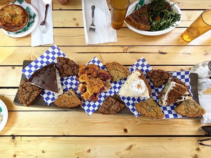 bang bang pie and biscuits 7