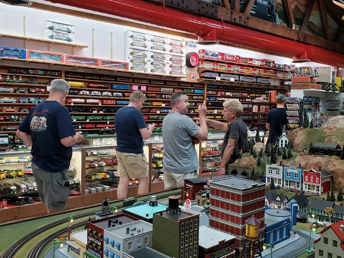 berwyn's toy & trains 7