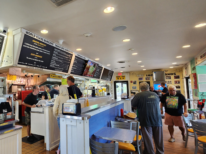 big ange&rsquo;s eatery 9