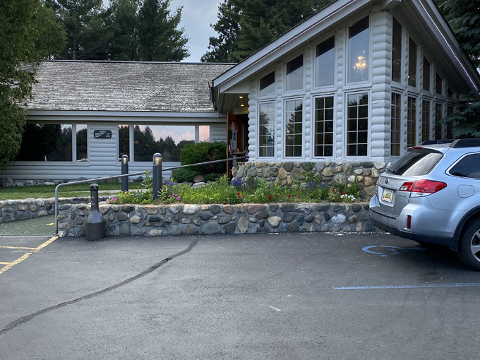 boone's long lake inn 1