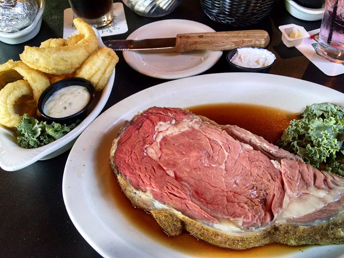 boone's long lake inn 3