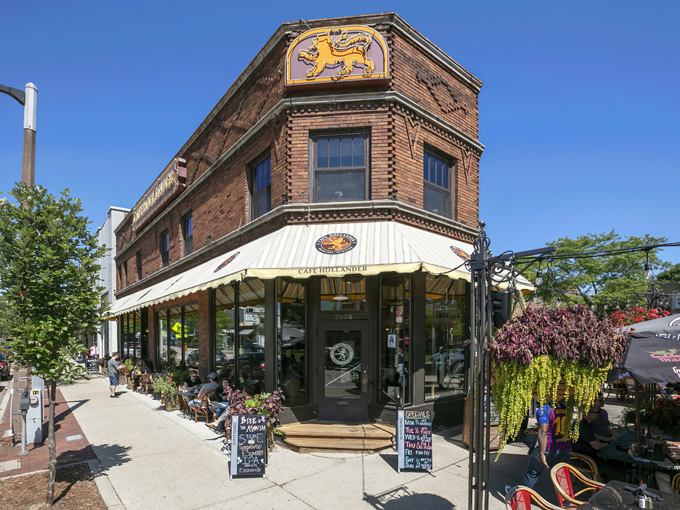 caf&eacute; hollander 1