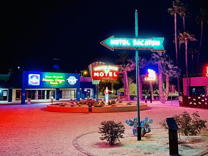 casa grande neon sign park 2