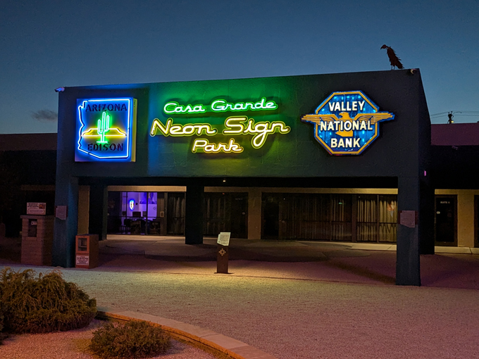 casa grande neon sign park 3