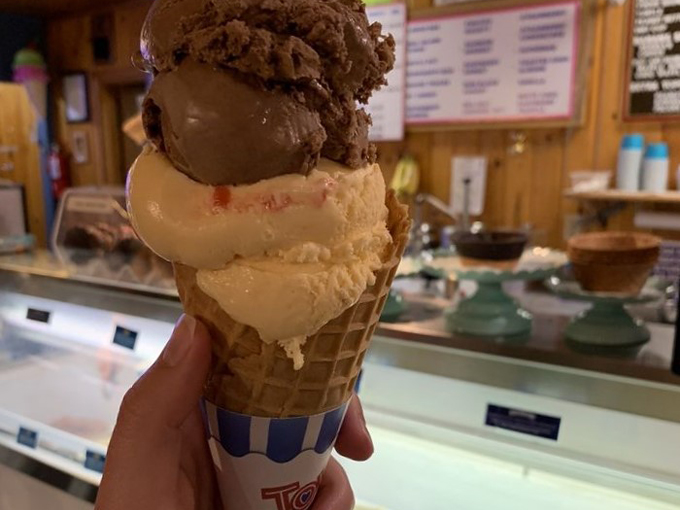 cathy's ice cream n' candy shoppe 4