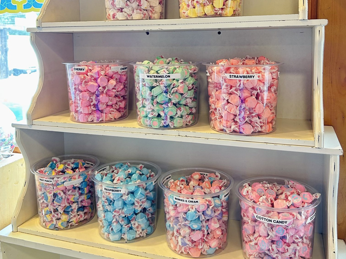 cathy's ice cream n' candy shoppe 6