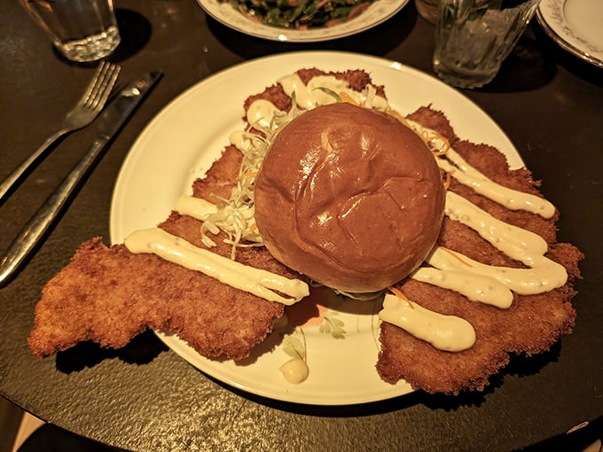 chip&rsquo;s clubhouse 3