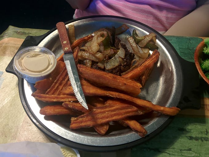 conestogas restaurant 3