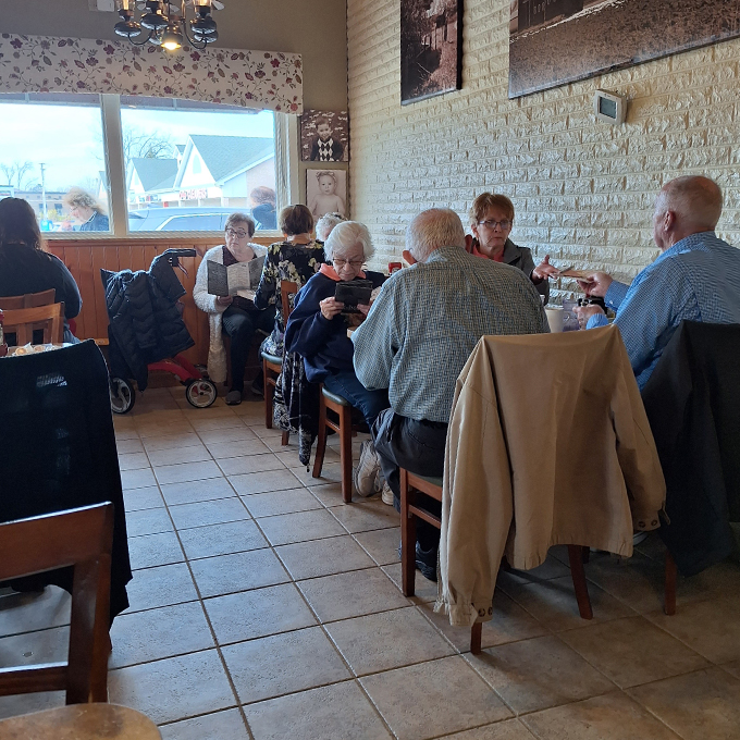 country charm restaurant 8