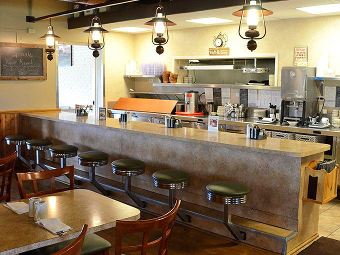 country charm restaurant 8